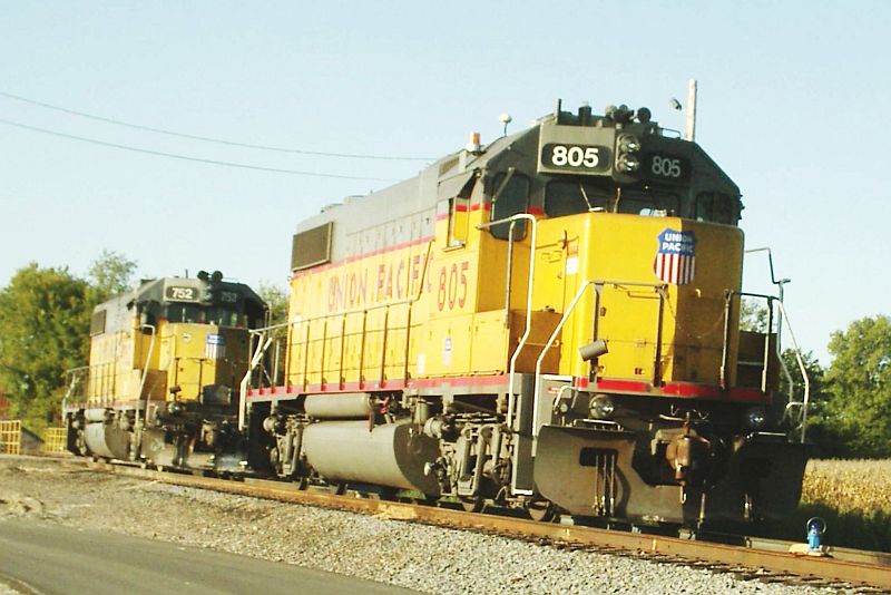 UP GP 38-2 805
